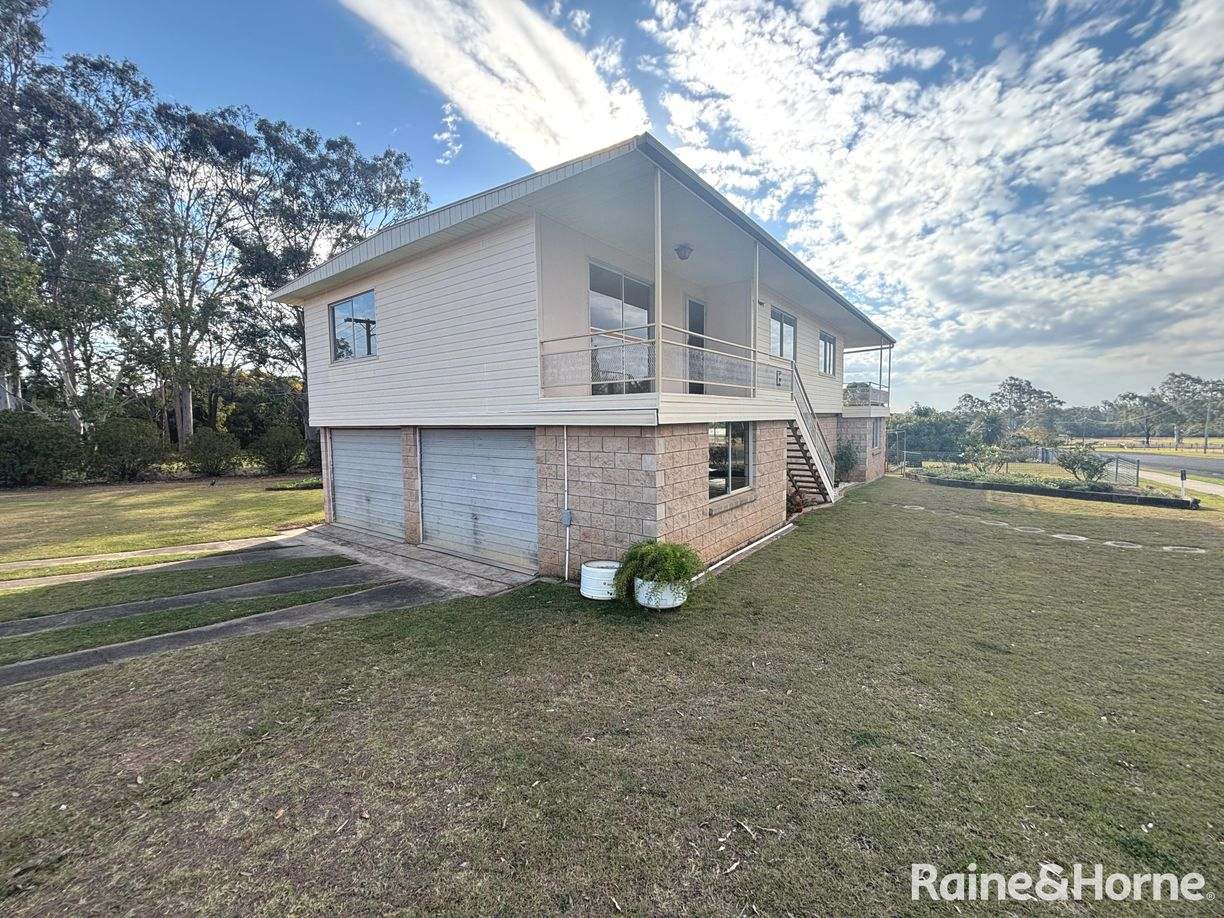 Great Opportunity on Large House Block. - 13 Kent Street, Wondai, QLD ...