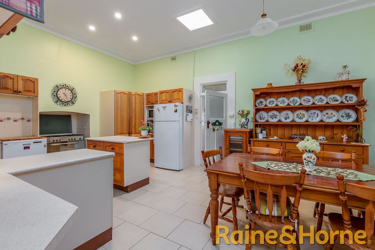Sold for $850,000 on Sep 18, 2025 - 18 Westella Road, Geurie, NSW 2818 ...