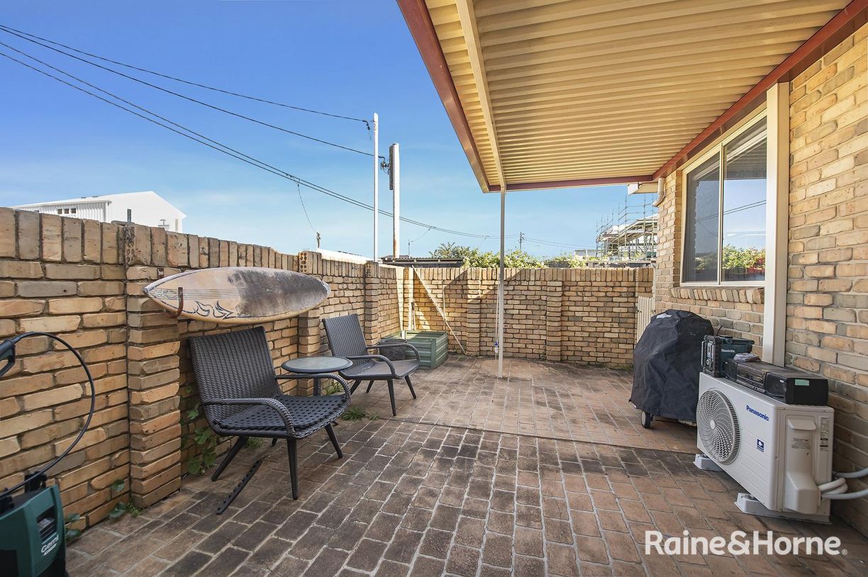 Torrens Title Single Level Villa! - 10 Marks Parade, Marks Point, NSW ...