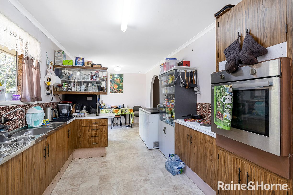 Spacious Family Home on a Large Block - 18 Emerald Street, Marsden, QLD ...