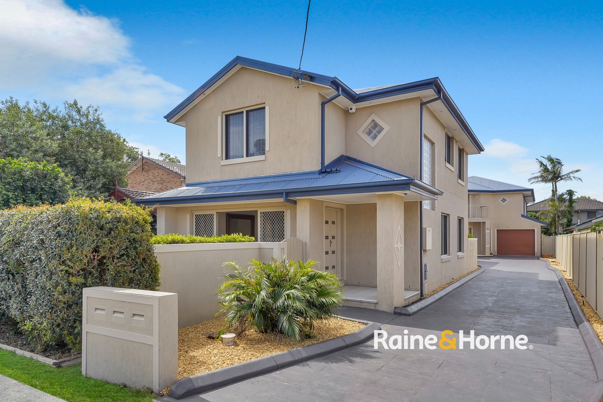 Dual Townhouse Opportunity - Blue-Chip Location - 1&2/15 Brisbane ...