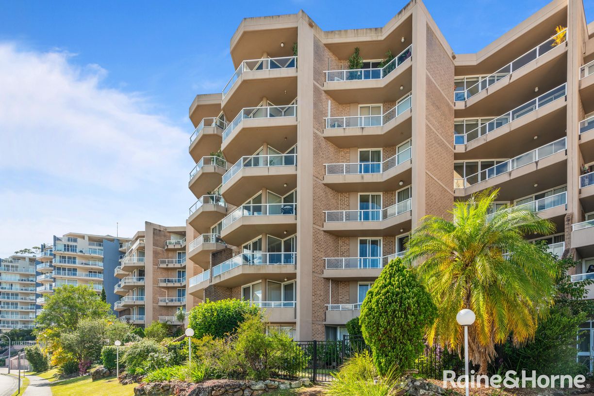 Sold for $540,000 on Aug 14, 2024 - 61/91-95 John Whiteway Drive, Gosford, NSW 2250 - Raine ...