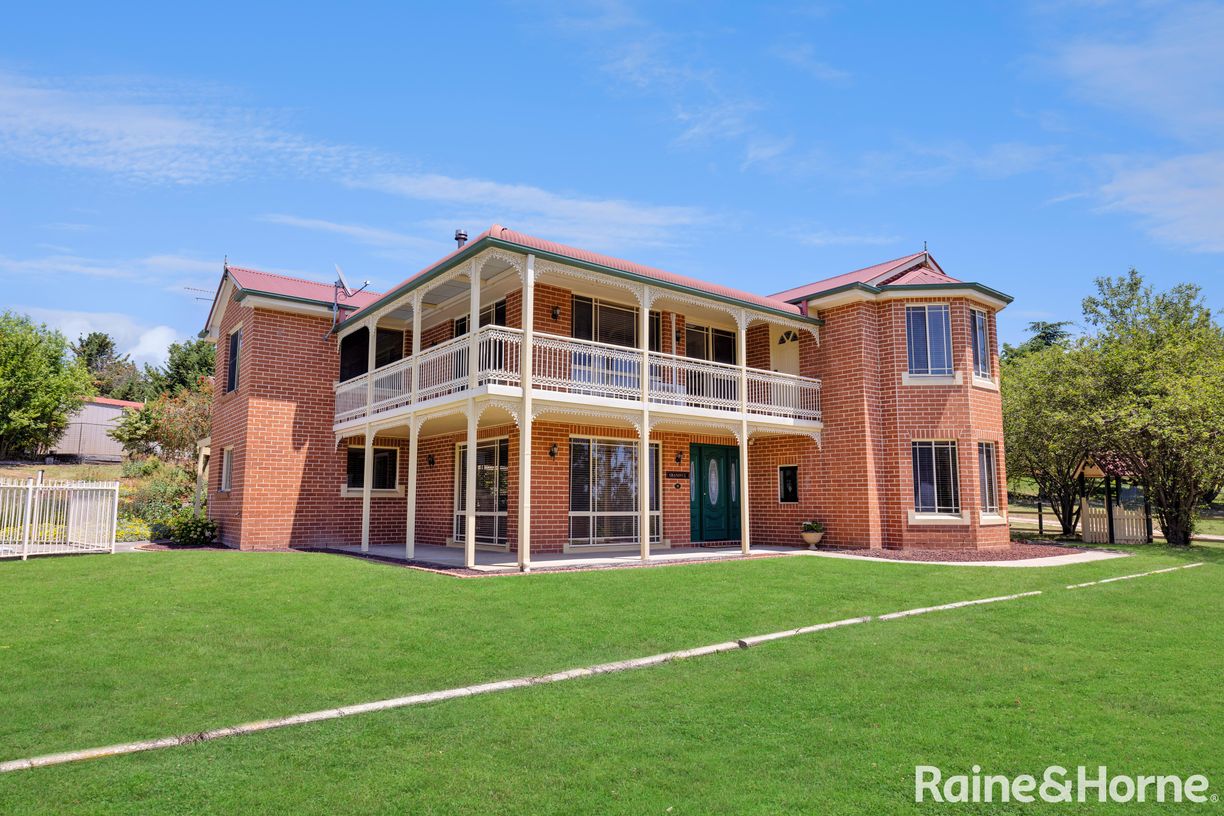 ROOM TO RELAX IN ROBIN HILL - 36 Morrow Place, Robin Hill, NSW 2795 ...