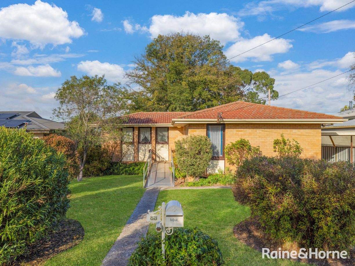 Sold for $500,000 on Jul 22, 2025 - 88 College Road, South Bathurst, NSW 2795 - Raine & Horne ...