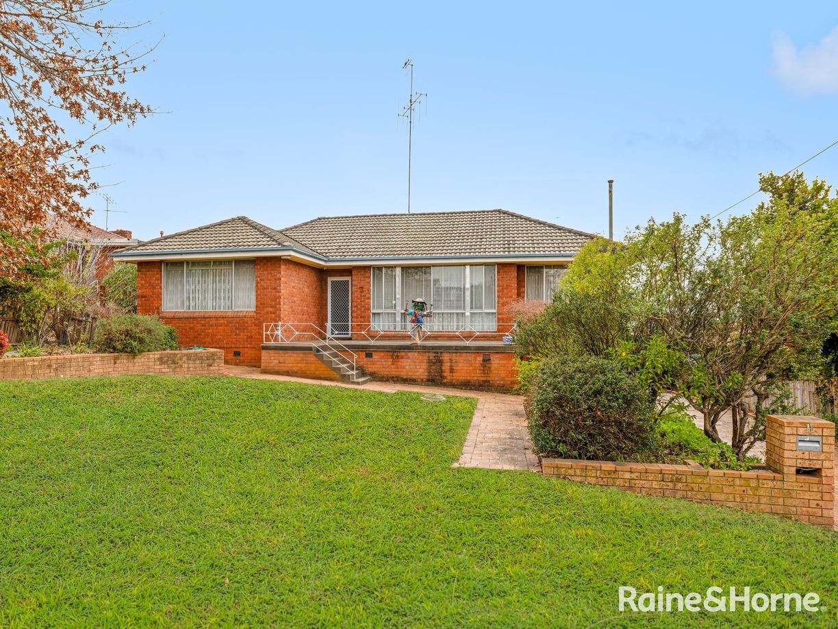 Sold for $555,000 on Jul 31, 2025 - 11 Commonwealth Street, West ...