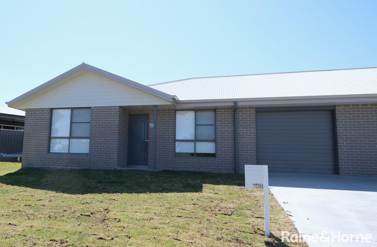 Sold for $489,000 on Nov 10, 2025 - 19B Terry Drive, Inverell, NSW 2360 ...
