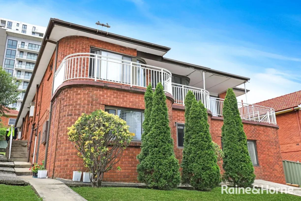 Rented for $460 - 2/12 Frederick Street, Wollongong, NSW 2500 - Raine ...