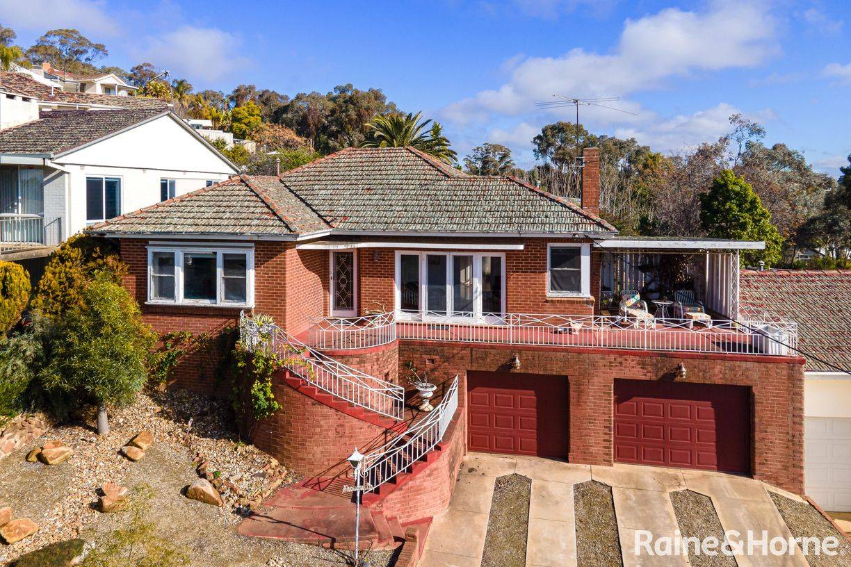 Sold for $700,000 on Aug 26, 2024 - 8 Beauty Point Avenue, Turvey Park ...
