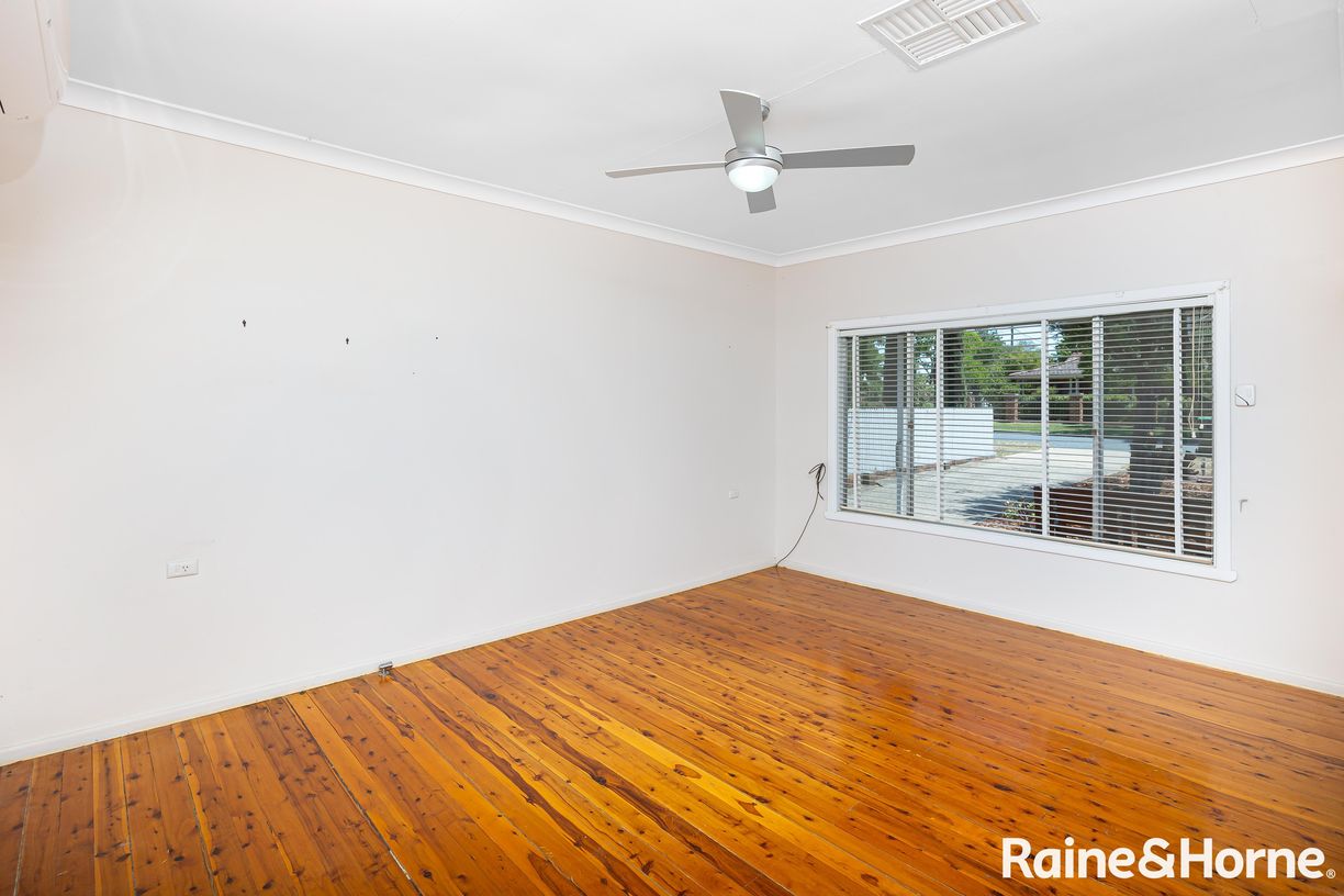 Prime Lake Albert Opportunity - 10 Craft Street, Lake Albert, NSW 2650 ...