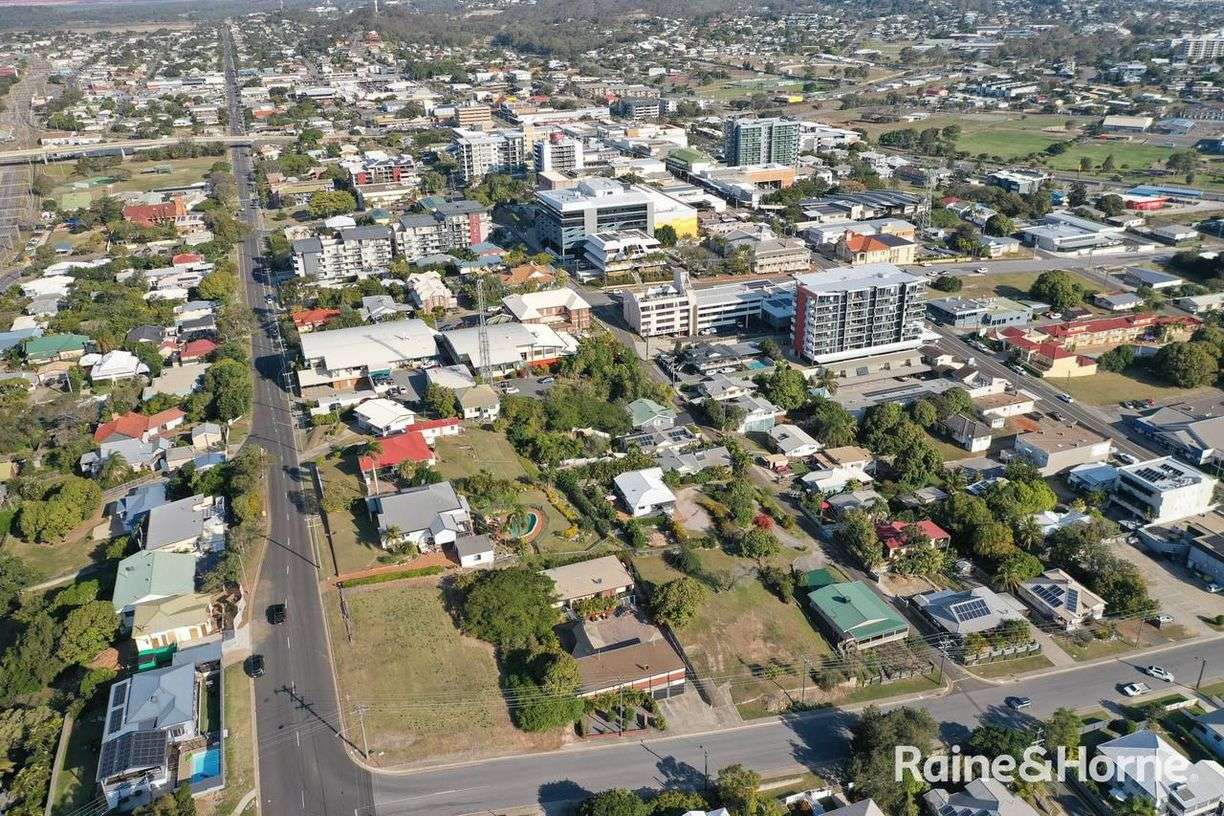 Ideal 6 Pack in Gladstone CBD - Returning $99,320p.a. - Get in Quick ...