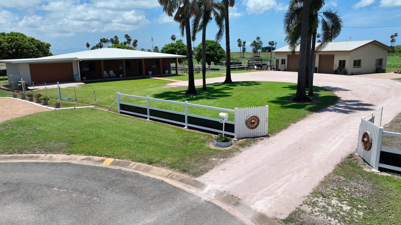 WHERE TOWN MEETS COUNTRY... - 27 Lisa Drive, Ayr, QLD 4807 - Raine ...