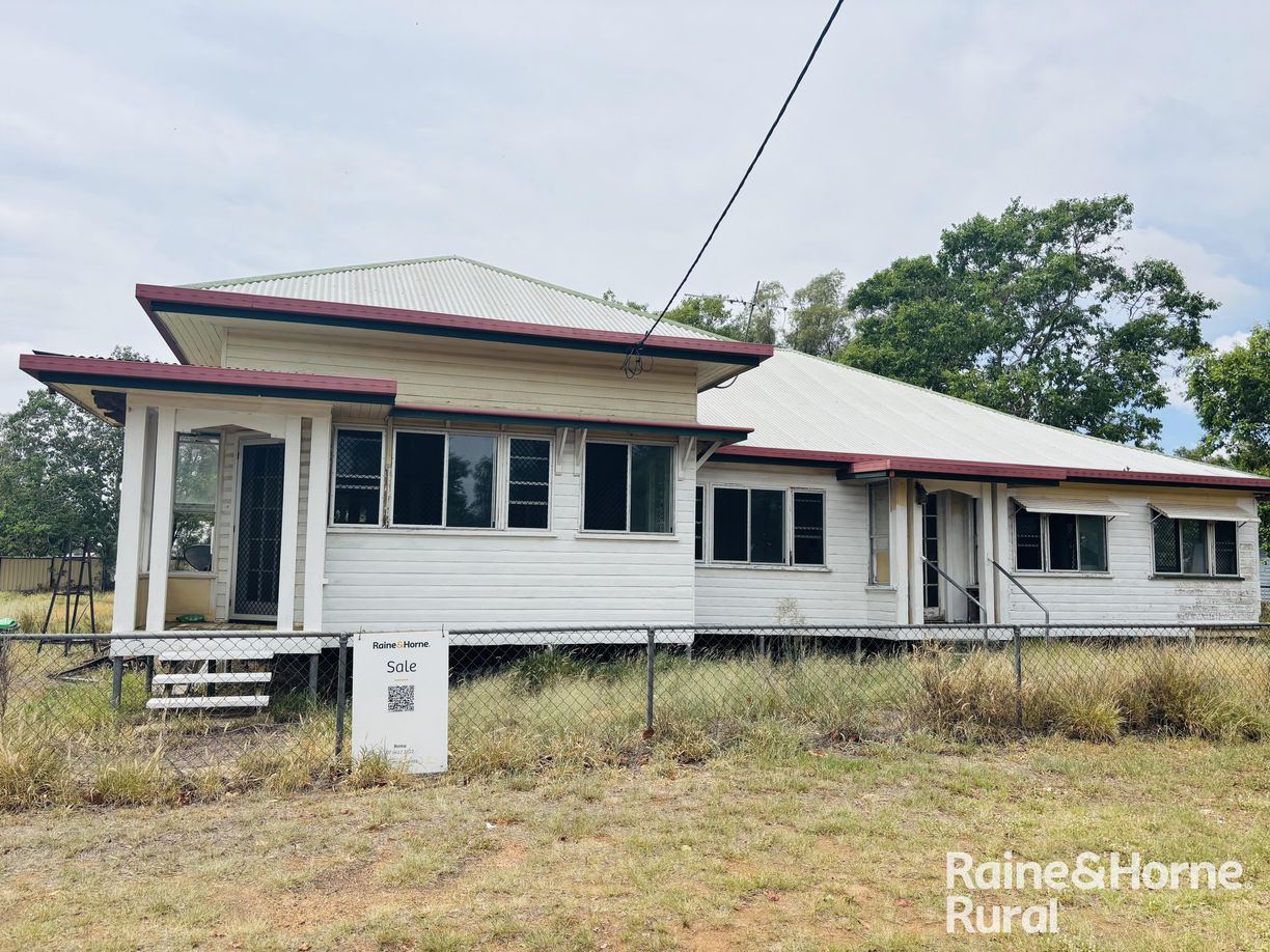Renovators Delight! - 42 Dublin Street, Mitchell, QLD 4465 - Raine & Horne Roma