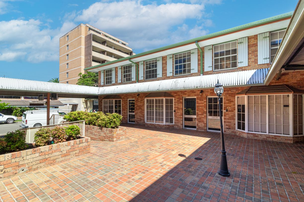 Sold - 2/2-6 Hunter Street, Parramatta, NSW 2150 - Raine & Horne ...