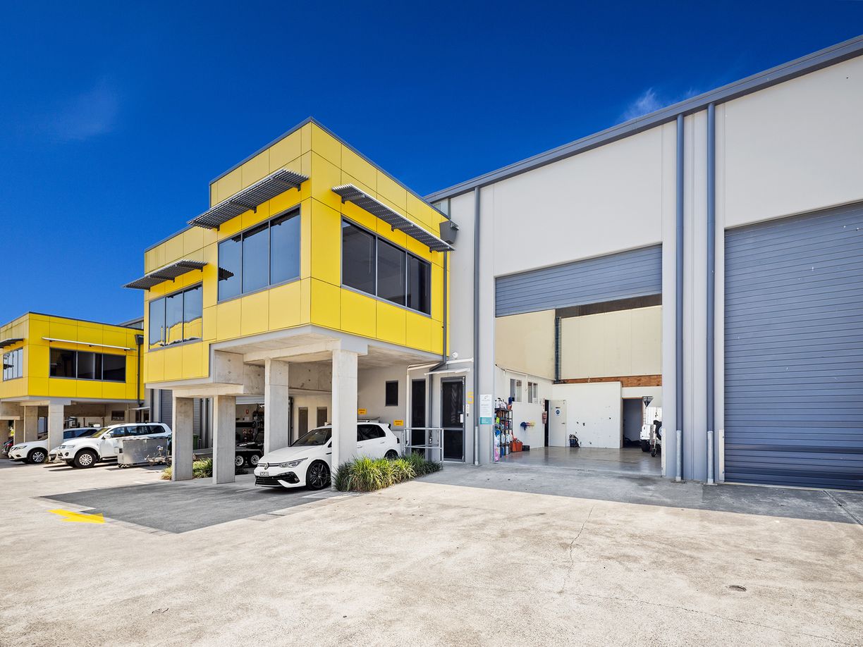 Modern Commercial Unit with Warehouse & Office - 5/1472 Boundary Road ...