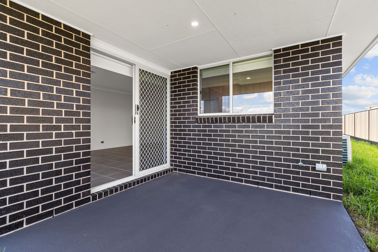 Rented for $600 per week - 17 Font Hill Drive, Farley, NSW 2320 - Raine ...