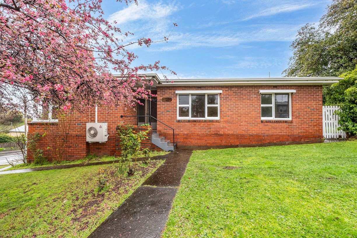 Rented for $610.00 per week - 1 Wendover Place, New Town, TAS 7008 ...