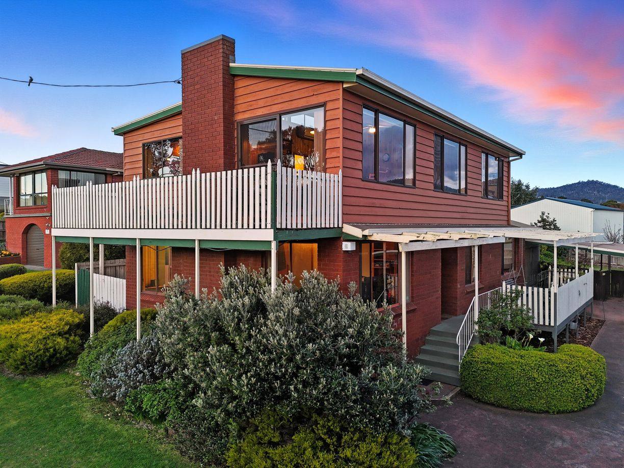 Sold - 68 Jetty Road, Old Beach, TAS 7017 - Raine & Horne Northern Suburbs