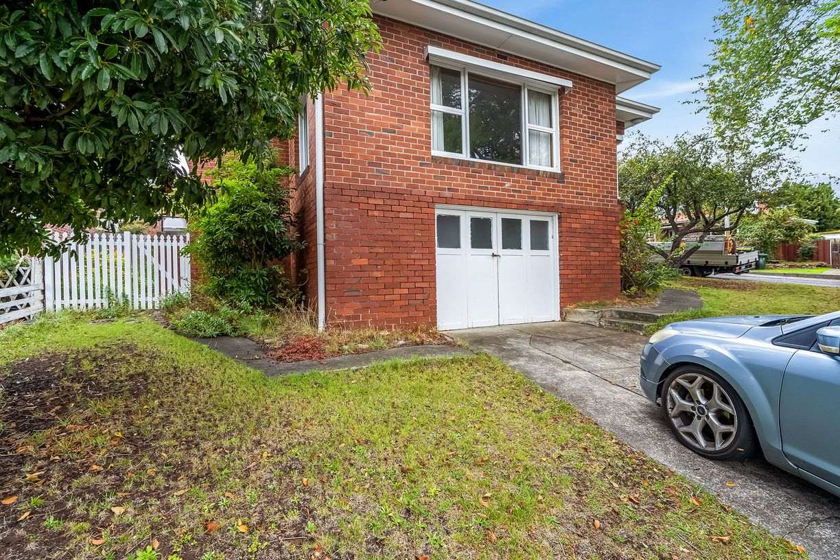 1 Wendover Place, NEW TOWN, TAS 7008 - Raine & Horne Northern Suburbs