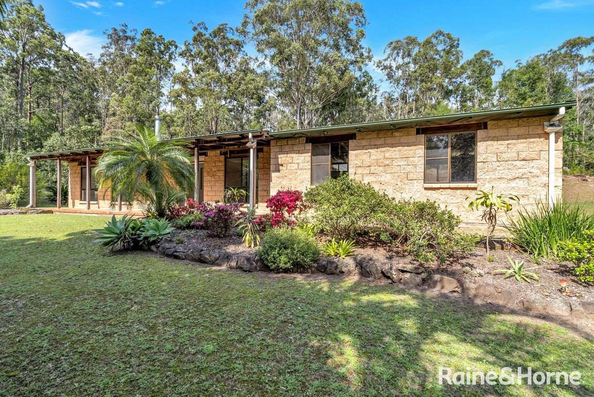 Sold for $720,000 on Nov 01, 2024 - 515 Tullymorgan-Jackybulbin Road ...