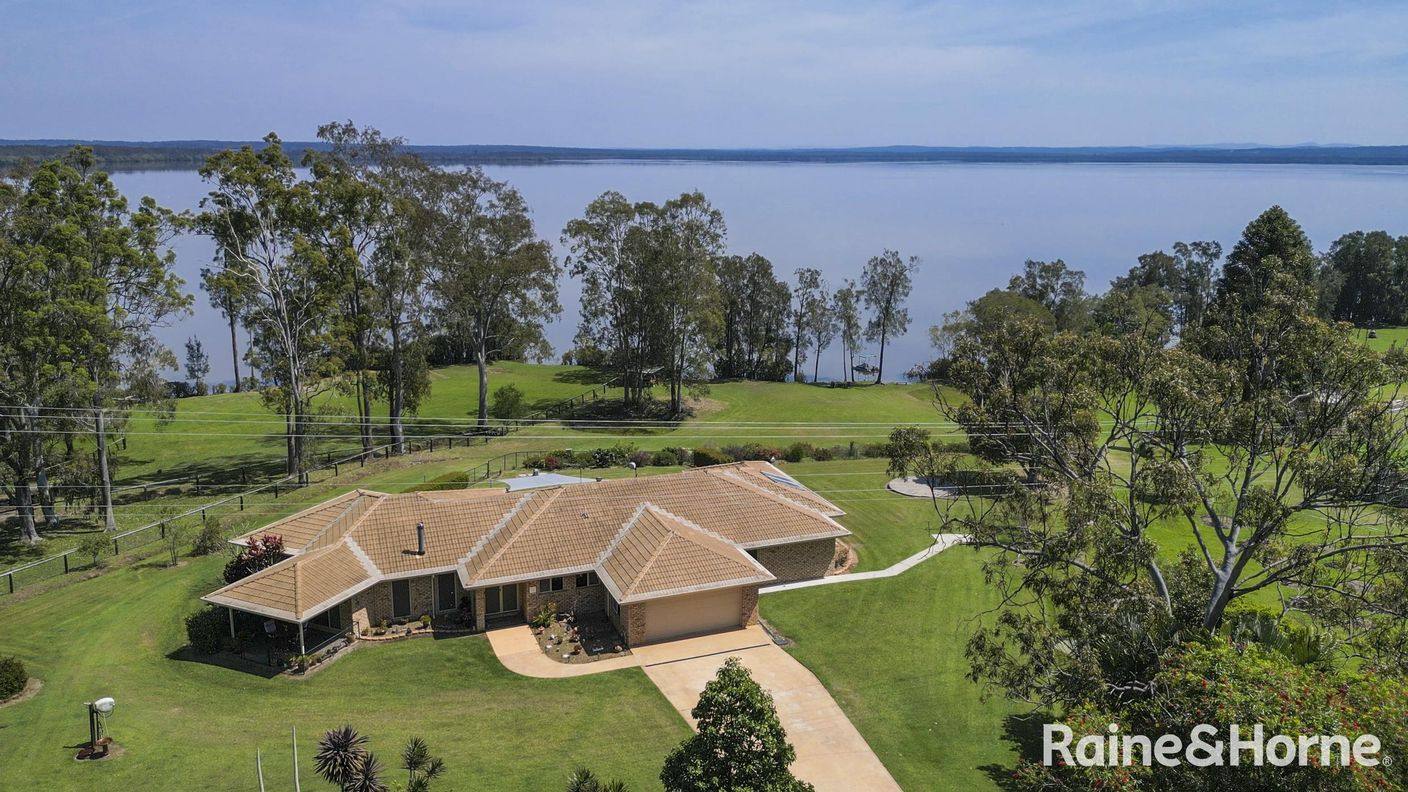 Stunning Waterfront Escape With Panoramic Views - 150 Patemans Road ...