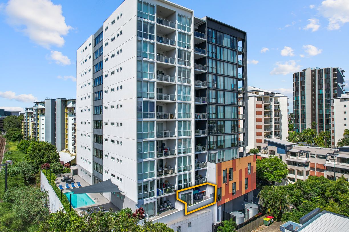 Sold for $577,500 on Mar 24, 2025 - 209/6 Land Street, Toowong, QLD ...
