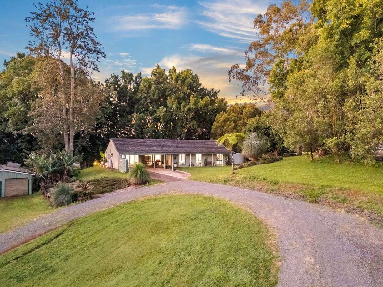 Sold for $1,200,000 on Oct 01, 2025 - 80 Lindendale Road, Lindendale ...