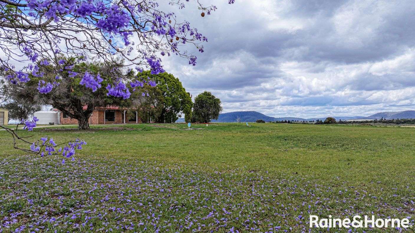 Sold for $1,800,000 on Dec 16, 2025 - 1445 Freestone Road, Freestone ...