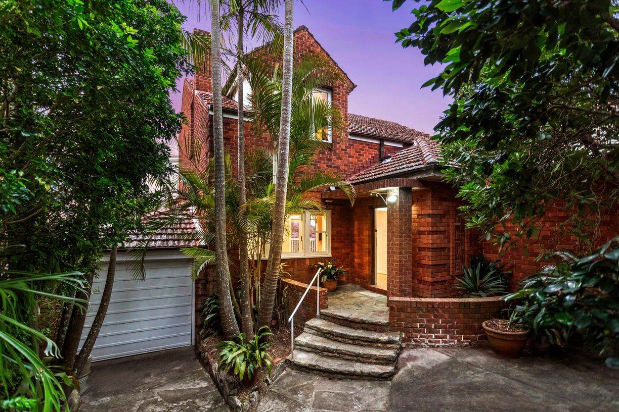 Sold - 37 Neeworra Road, Northbridge, NSW 2063 - Raine & Horne Lower ...