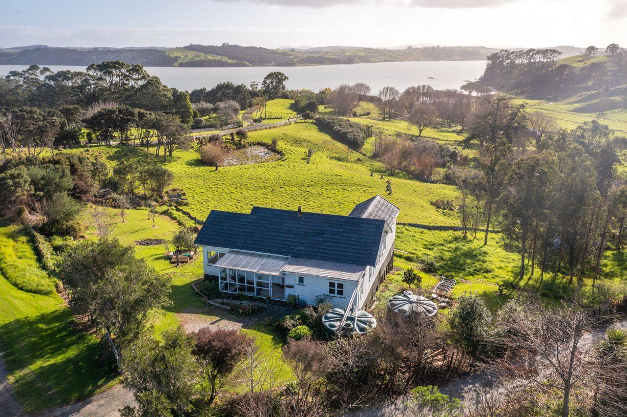 Dream Location - 176 Shegadeen Road, Wellsford - Raine & Horne Wellsford