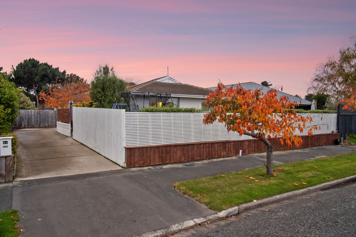 Sold - 1/4 Valecrest Avenue, Parklands - Raine & Horne Papanui | Northcote