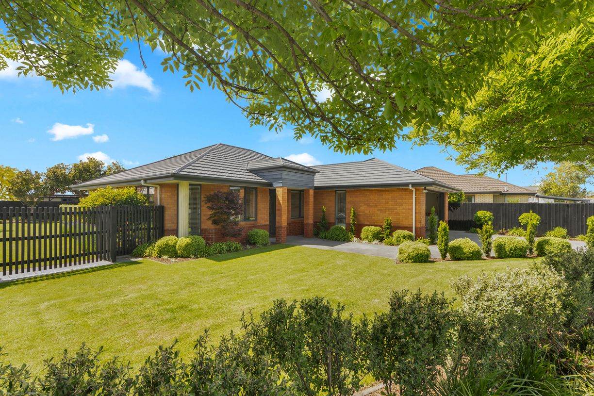 Sold - 11 Birchs Road, Prebbleton - Raine & Horne Burnside | Harewood ...