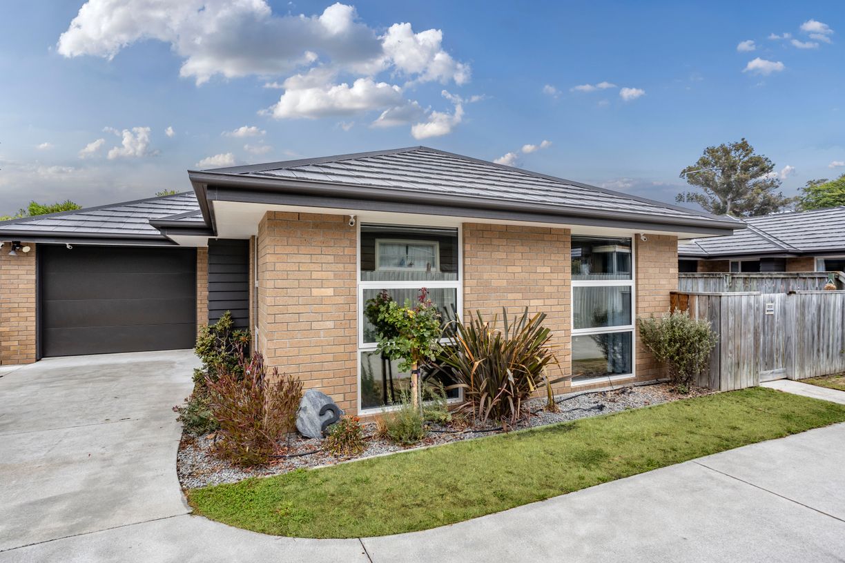 Spacious over 60's - Post quake build - 2/8 Ensors Road, Opawa - Raine ...