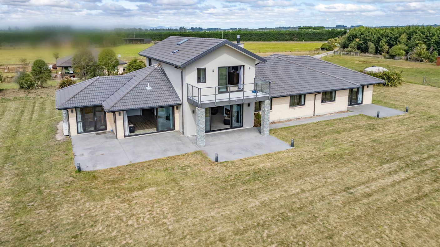 Riverside Lifestyle with Two Homes - 276 Boundary Road, Fernside ...