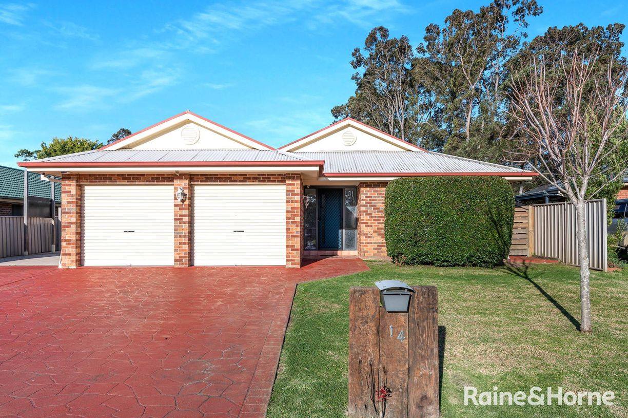 Sold for $860,000 on Oct 11, 2024 - 14 Lightwood Drive, West Nowra, NSW ...