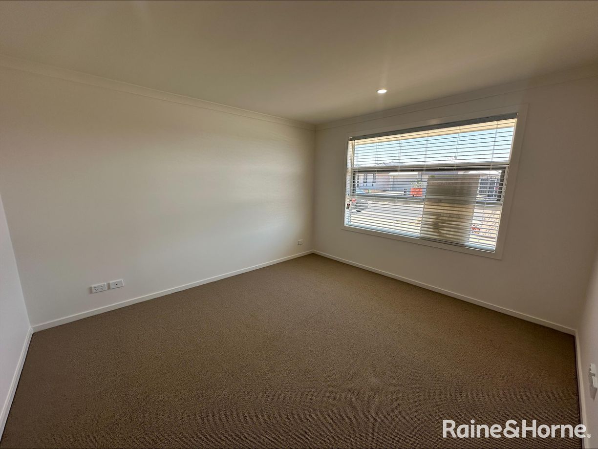 Spacious 4-Bedroom Family Home in Munno Para Downs - 85 Hatcher Road ...