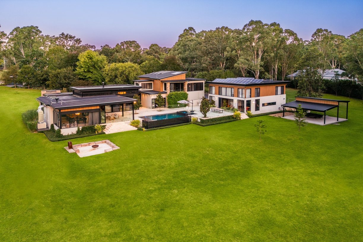 5 Berry Close, GRASMERE, NSW 2570 - Raine & Horne Lower North Shore