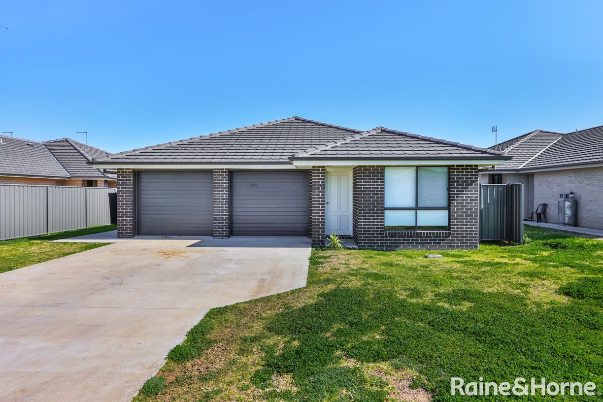 Sold for $718,000 on Sep 22, 2025 - 1 & 2 /20 Rodgers Road, Tamworth, NSW 2340 - Raine & Horne ...