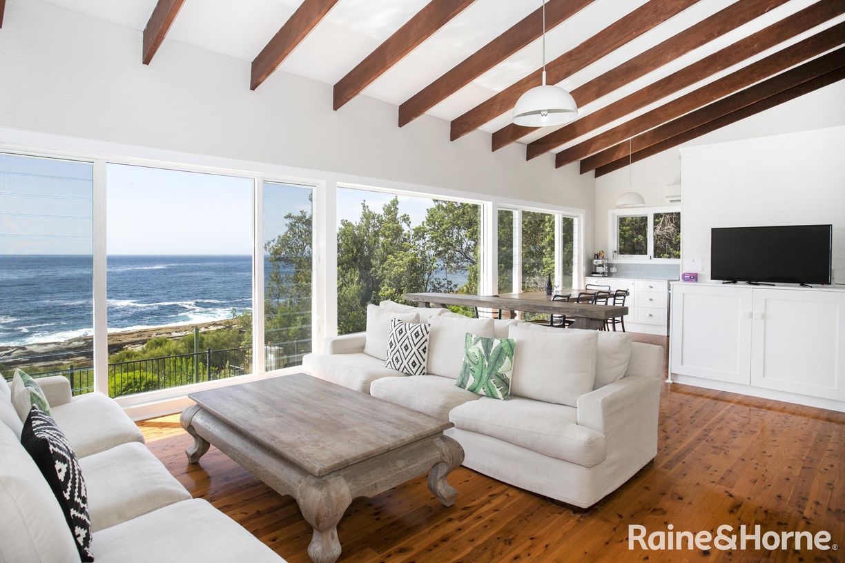 Waves, Views & Prestige - Mollymook's Ultimate Beach House - 5 Cliff ...