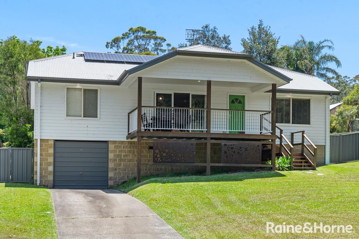 Sold for $1,090,000 on Jan 16, 2026 - 8 Aries Place, Narrawallee, NSW ...