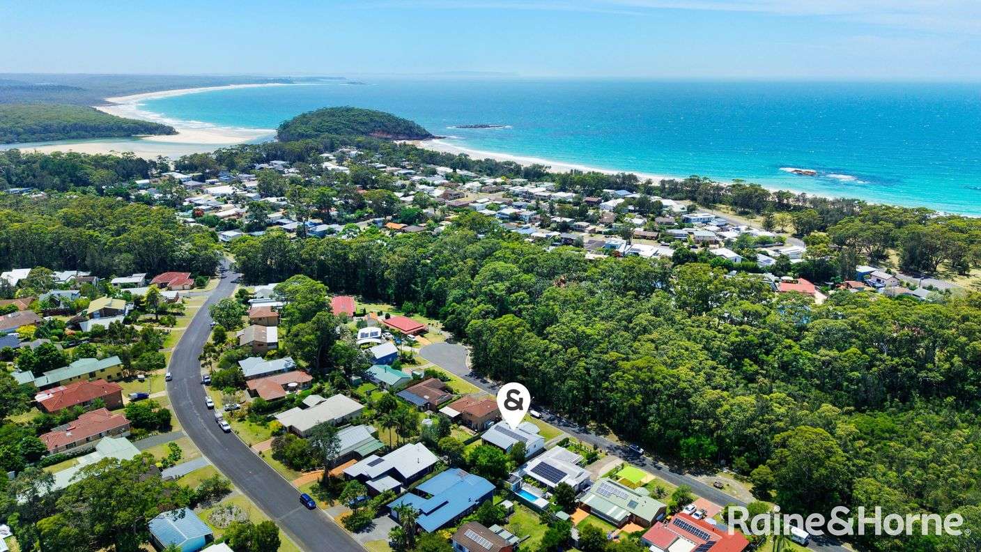 Sold for $1,090,000 on Jan 16, 2026 - 8 Aries Place, Narrawallee, NSW ...
