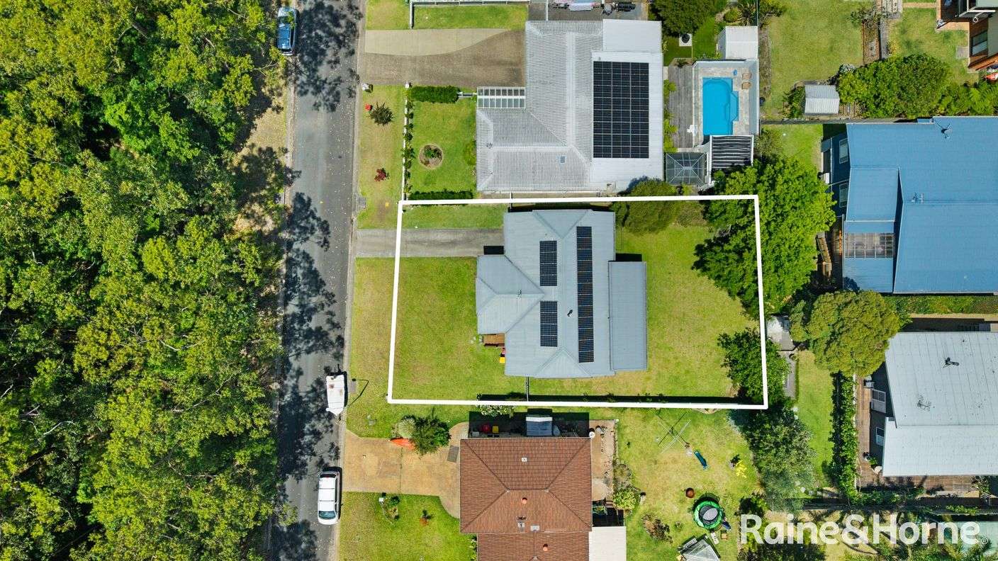 Sold for $1,090,000 on Jan 16, 2026 - 8 Aries Place, Narrawallee, NSW ...