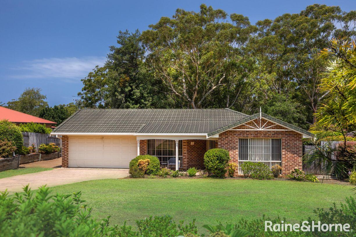 Space, Privacy & Lifestyle on 2,000m² in Mollymook Beach - 194 Matron ...