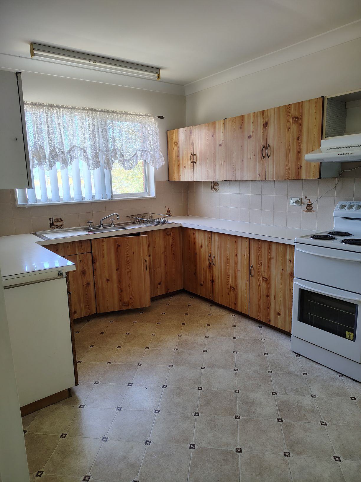 Rented for $250 - 4/62A Camp Street, Grenfell, NSW 2810 - Raine & Horne ...