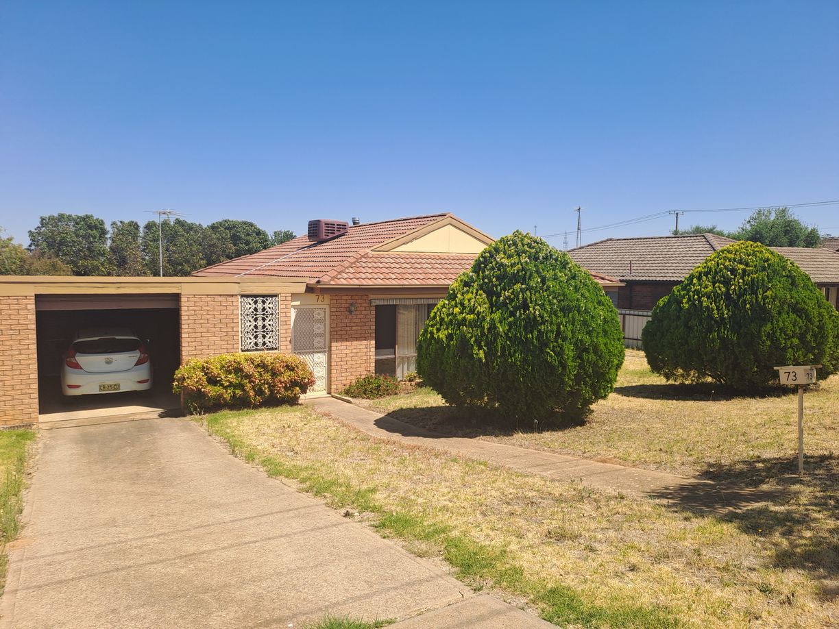 FAMILY HOME - 73 Hills Street, Young, NSW 2594 - Raine & Horne Young