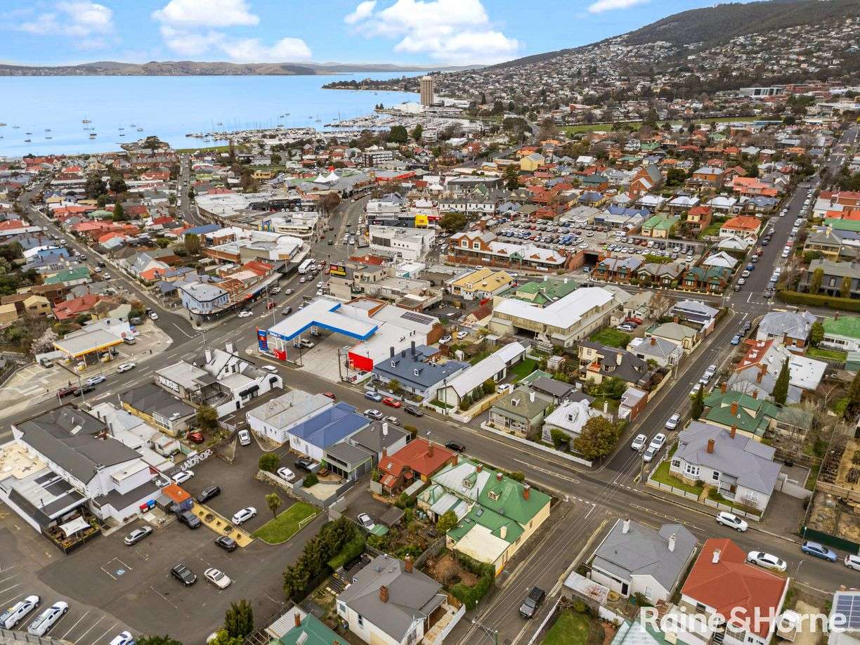 Rented for $680 Per Week - 90 Queen Street, Sandy Bay, TAS 7005 - Raine ...