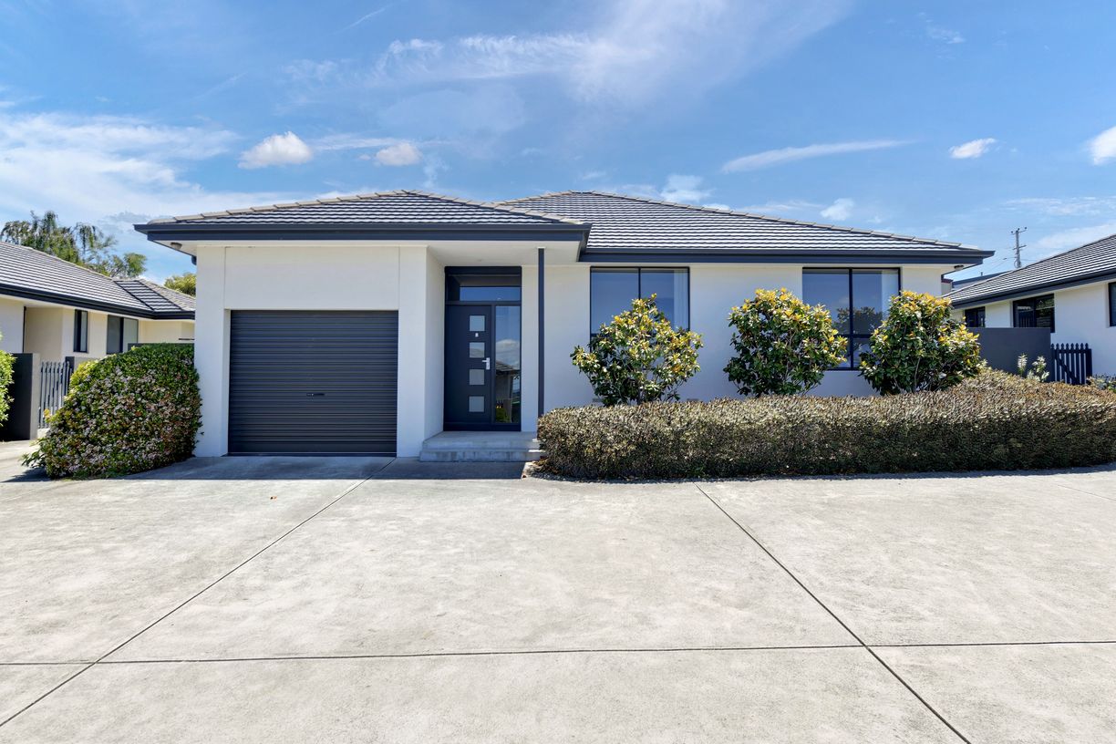 IMMACULATE ATTRACTIVE UNIT IN GATED COMMUNITY - 8/25 Penna Road, Midway Point, TAS 7171 - Raine ...