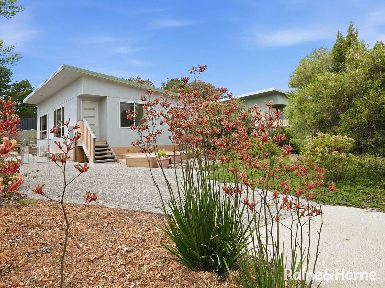 A Location to Love, A Lifestyle to Enjoy - 2/4A French Street, Orford ...