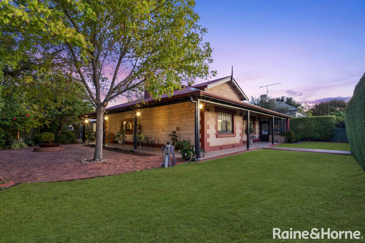 Sold - 24 Sandergrove Road, Strathalbyn, SA 5255 - Raine & Horne ...