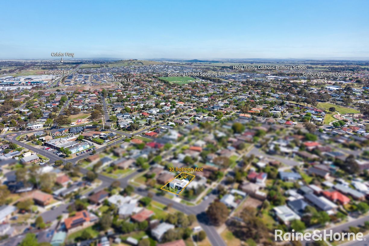 Sold for $570,000 on Oct 17, 2025 - 10 Batman Avenue, Sunbury, VIC 3429 ...