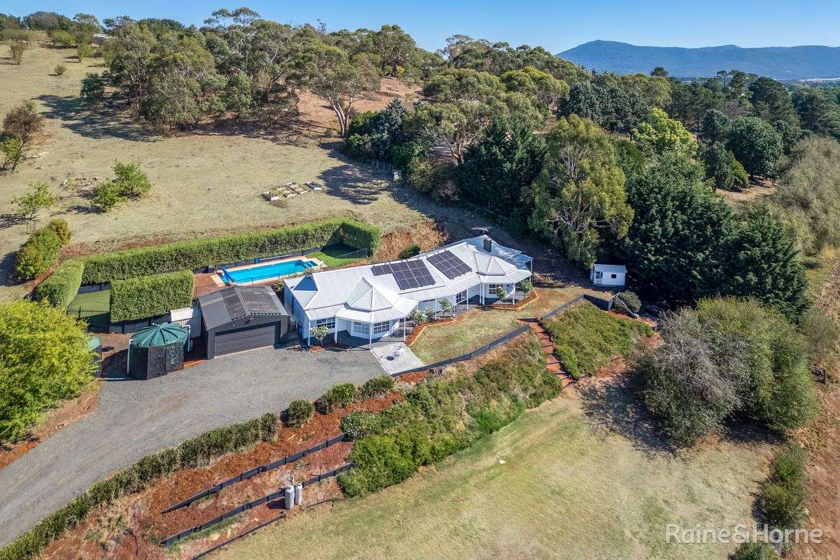 Sold for $1,400,000 on Aug 13, 2025 - 36 Magnet Lane, New Gisborne, VIC ...